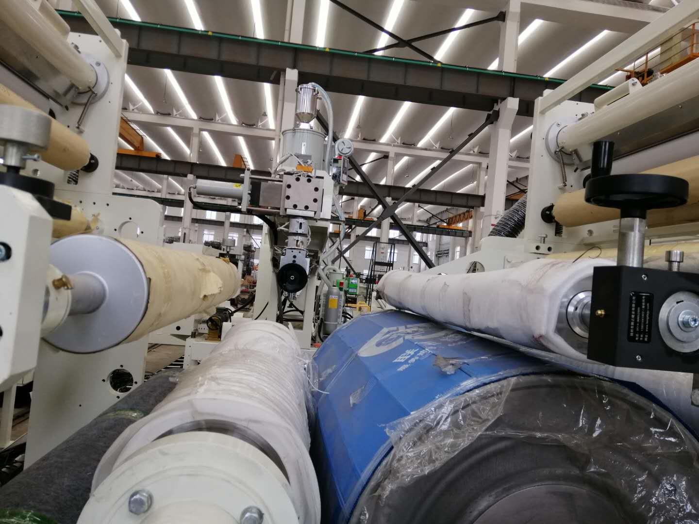 High Load Film Automatic Laminating Machine Anti Vibration 380V For Non ...